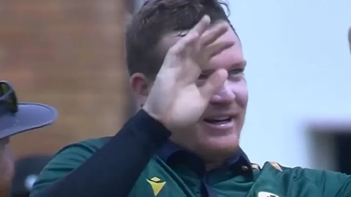 4-fer! Graham Hume puts a dent on Zimbabwe