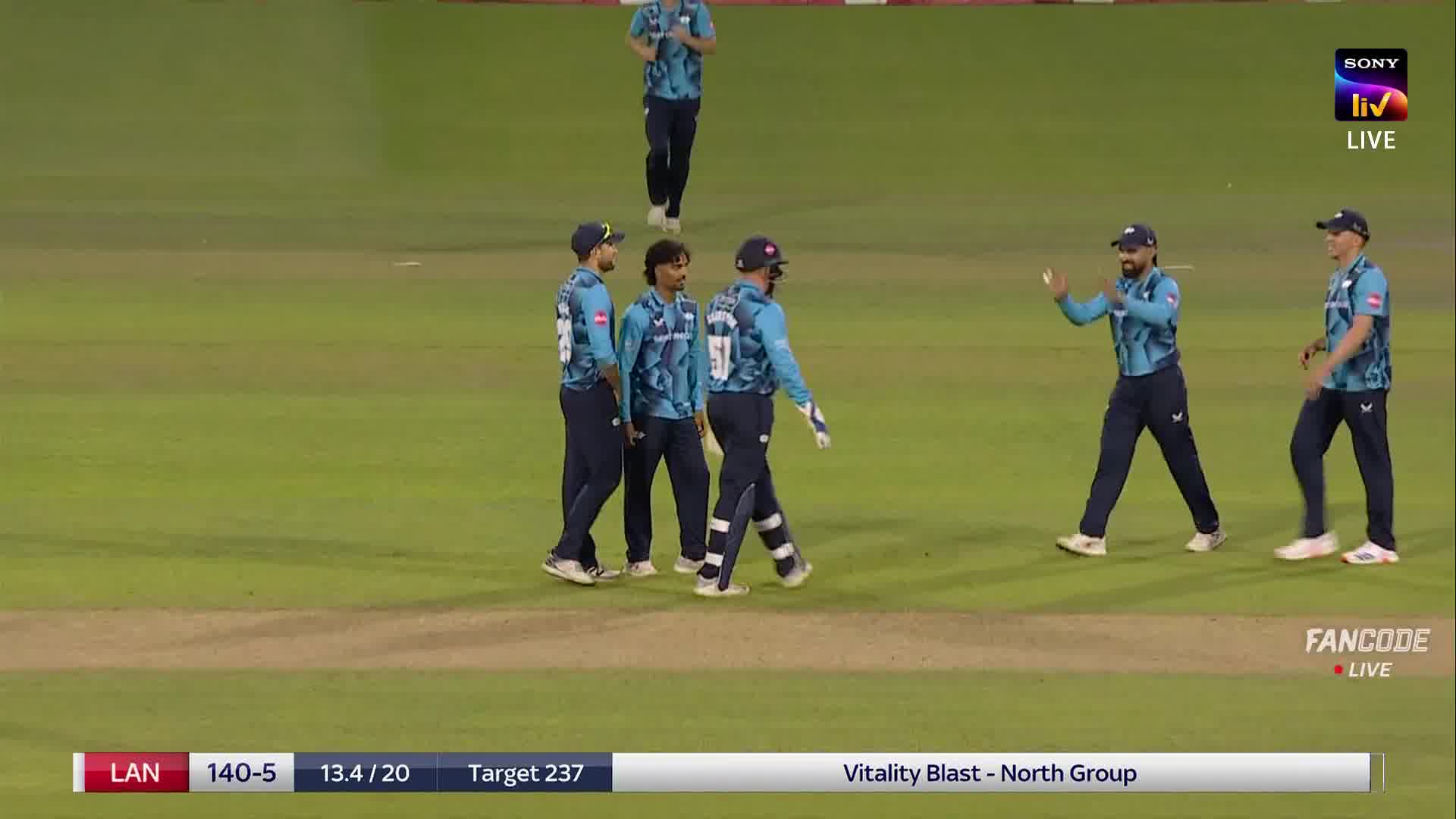 Wicket! Michael Jones Edges On Knee And Is Caught Behind By Jonny Bairstow