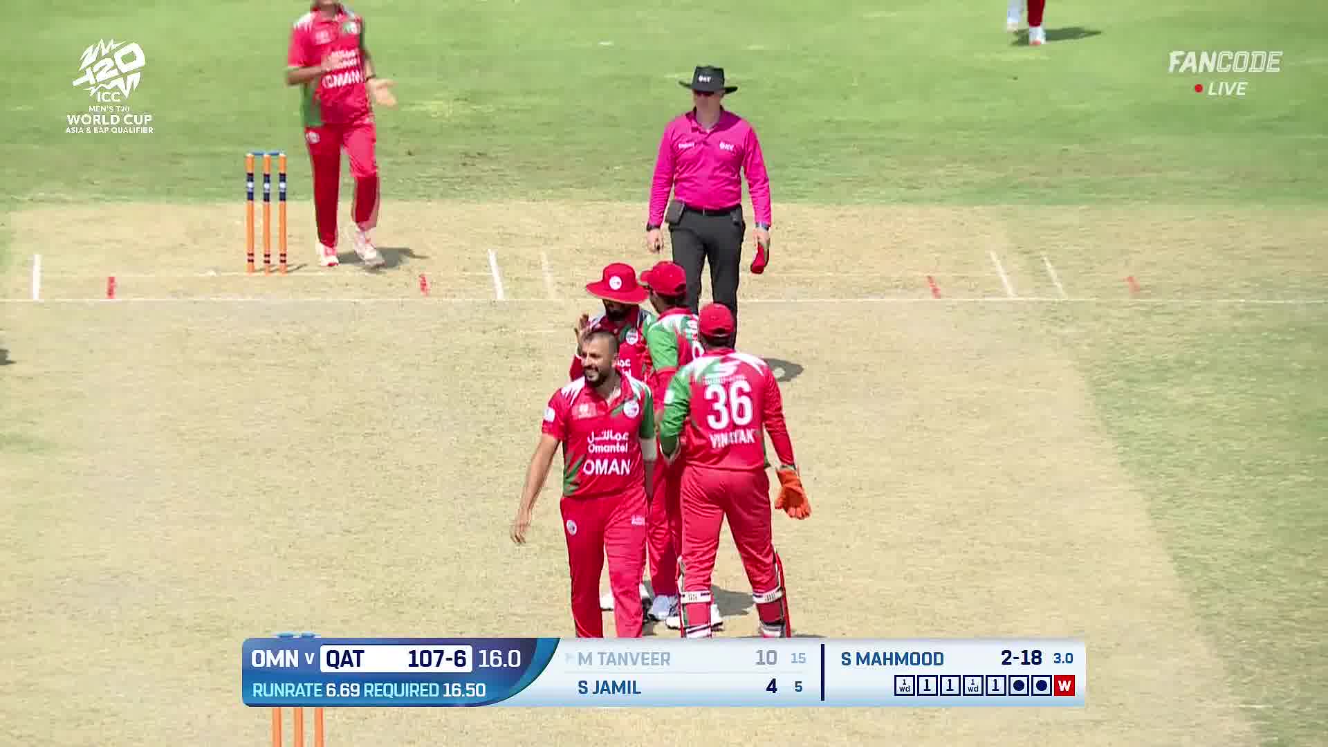 Wicket! Sufyan Mehmood Takes One-Handed Catch, Muhammad Tanveer Departs