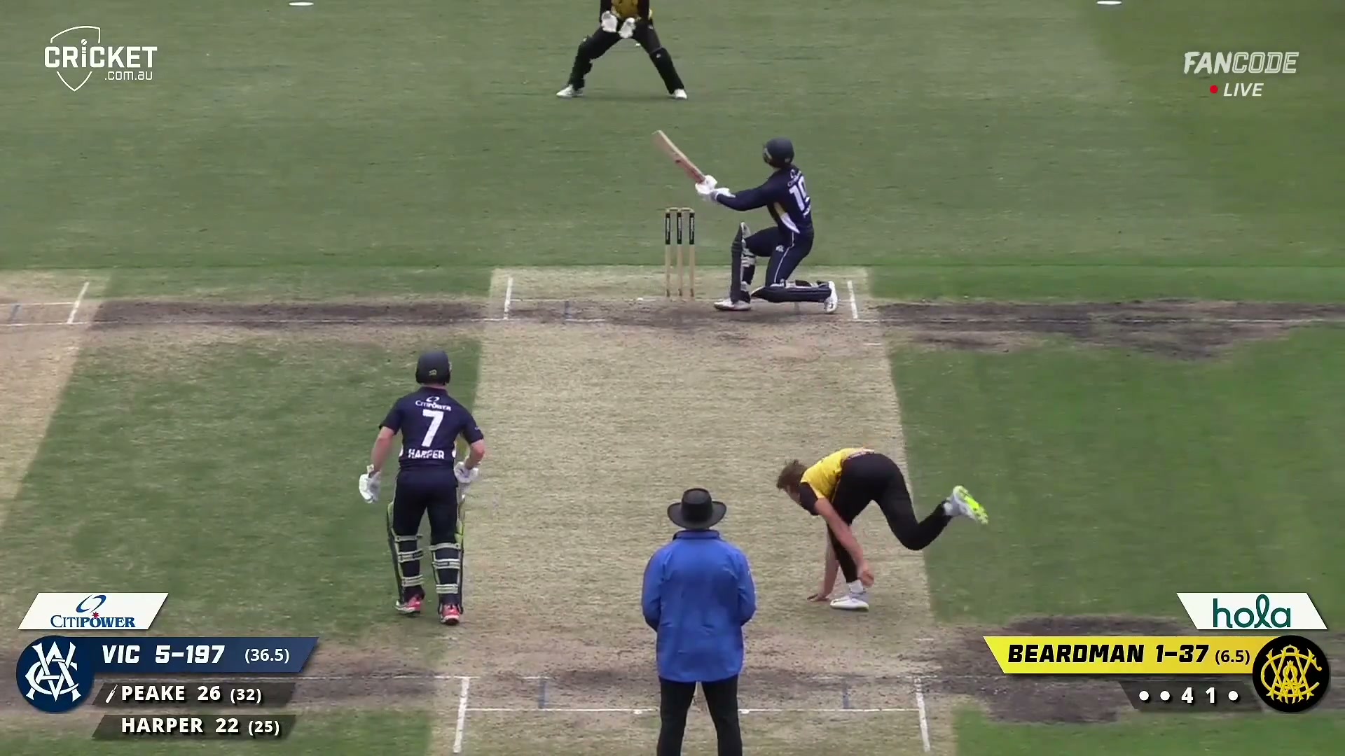 Six! Oliver Peake Goes Down On One Knee And Lifts It For A Maximum