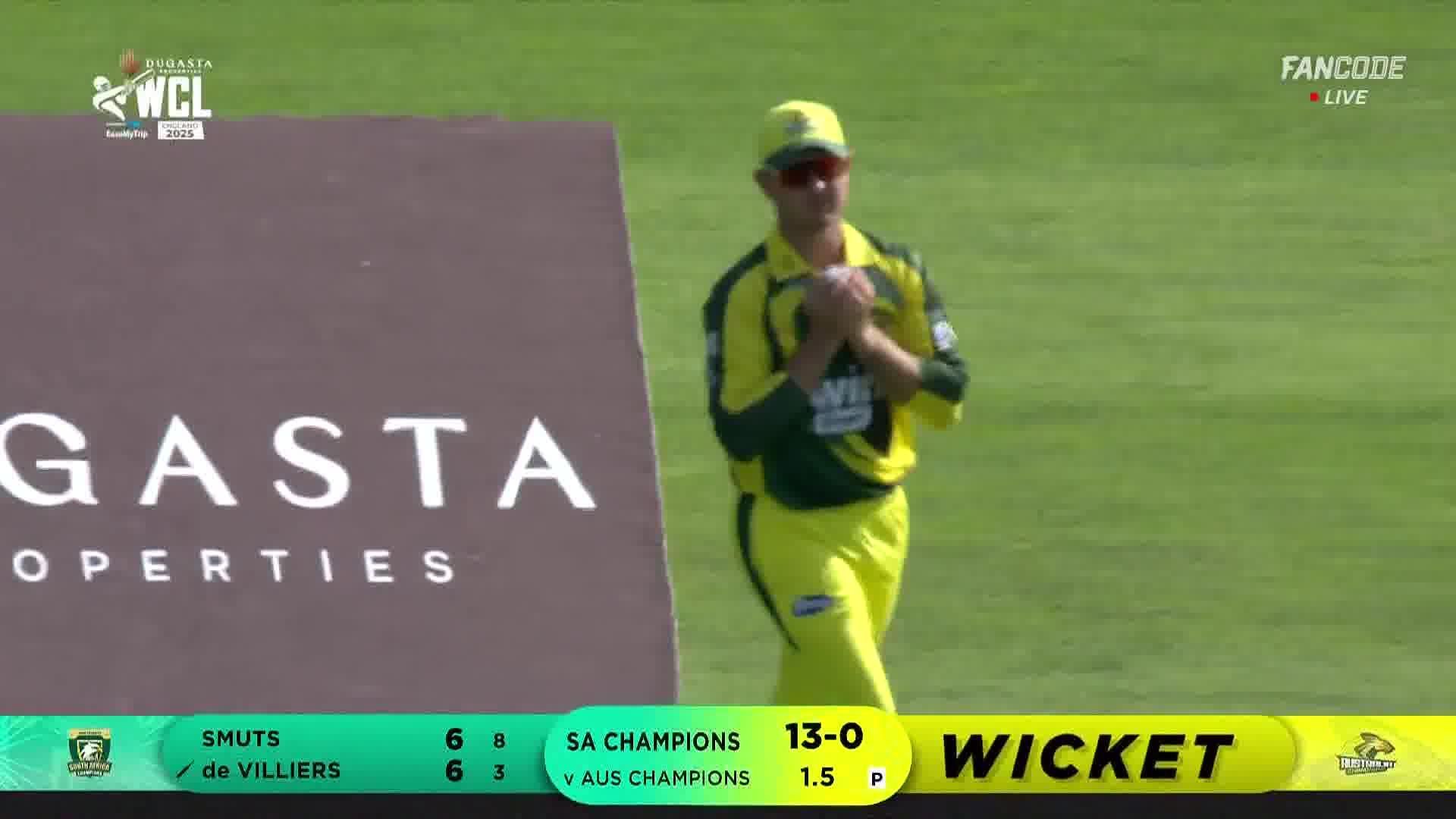 Wicket! Peter Siddle Gets The Big Fish, AB de Villiers Walks Back