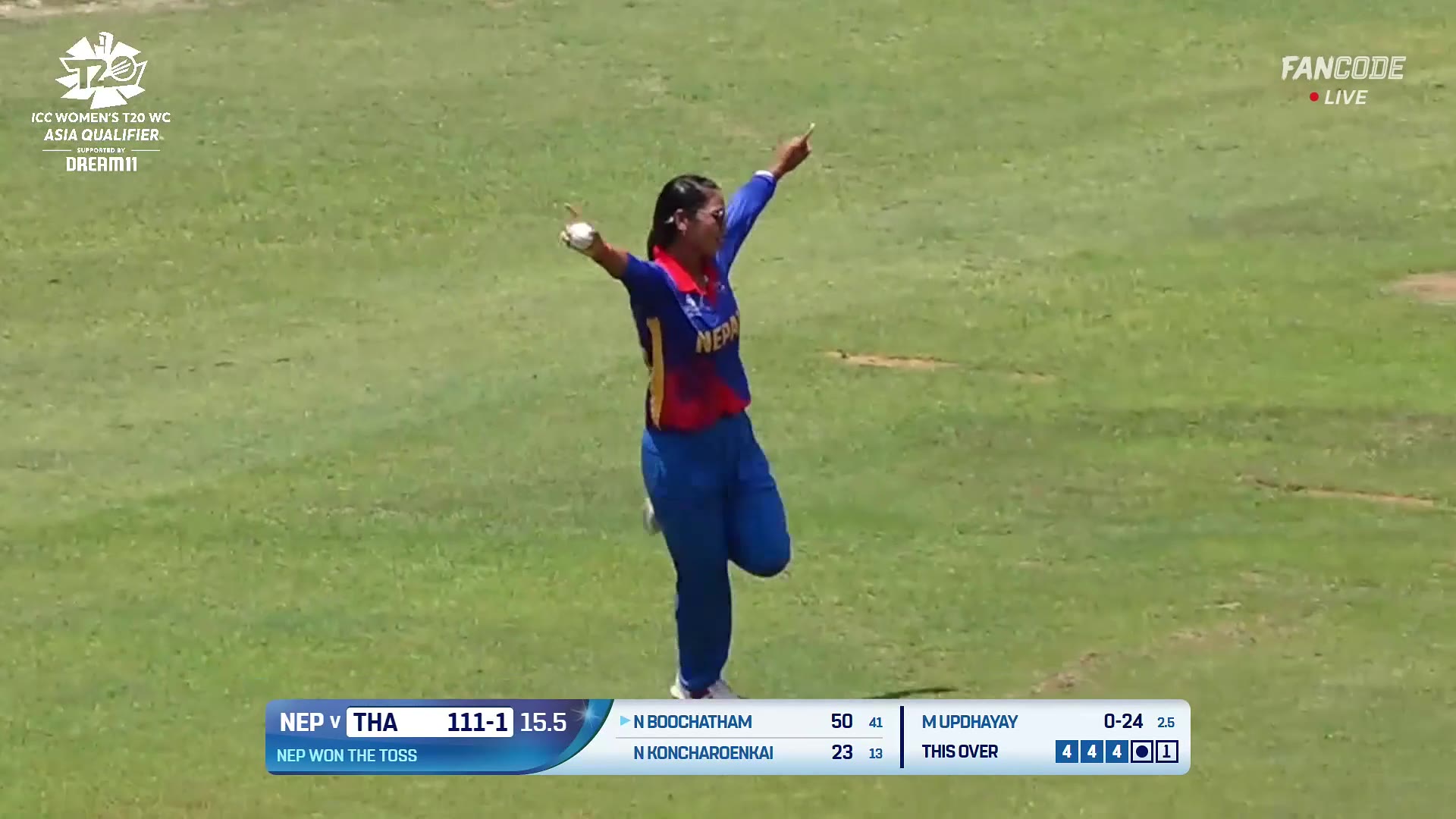 Wicket! Roma Thapa Takes A Stylish Catch, Nattaya Boochatham Has To Depart