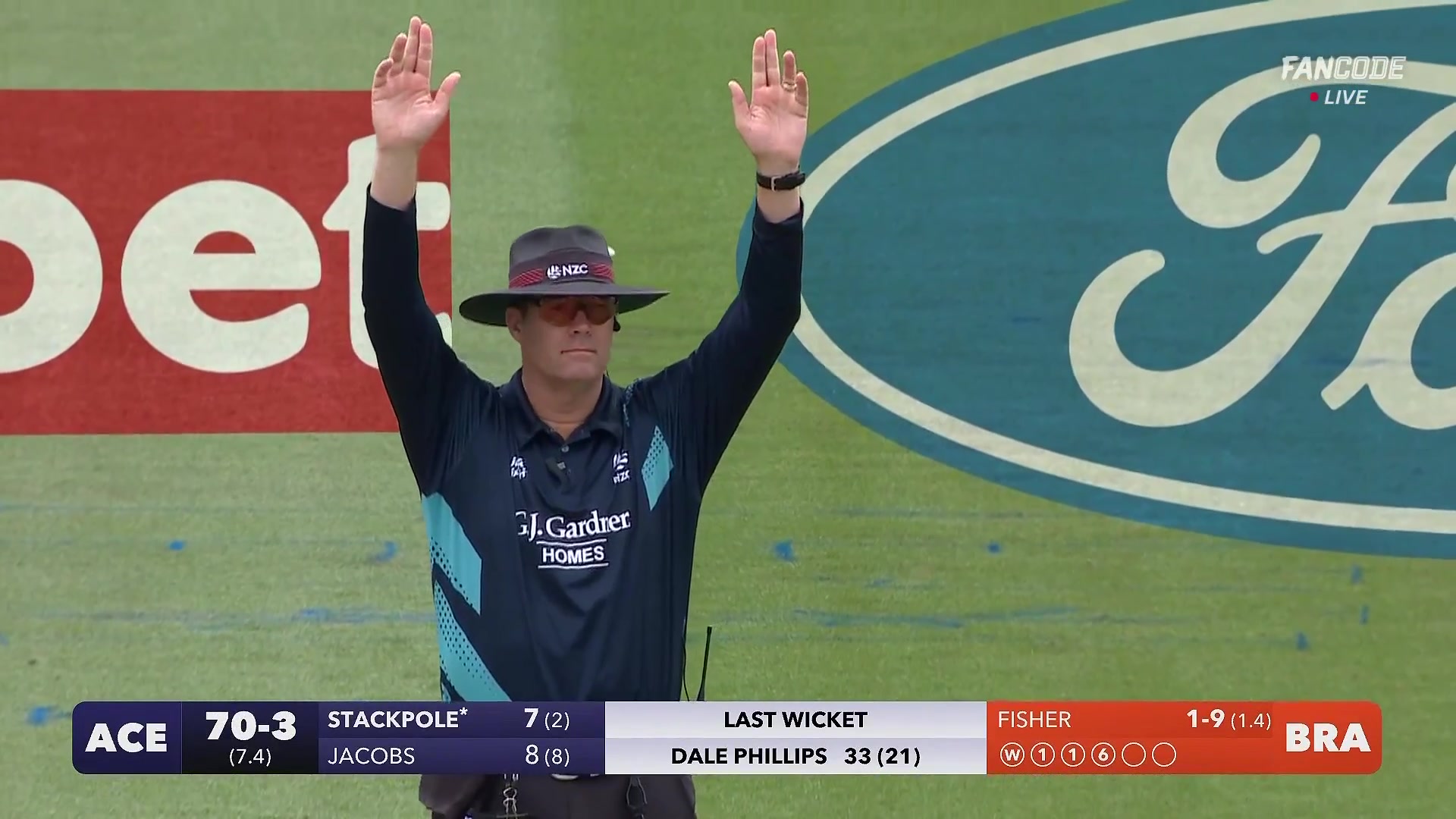 Six! Lachlan Stackpole Picks It Up Early And Sends It Over Deep Mid-Wicket