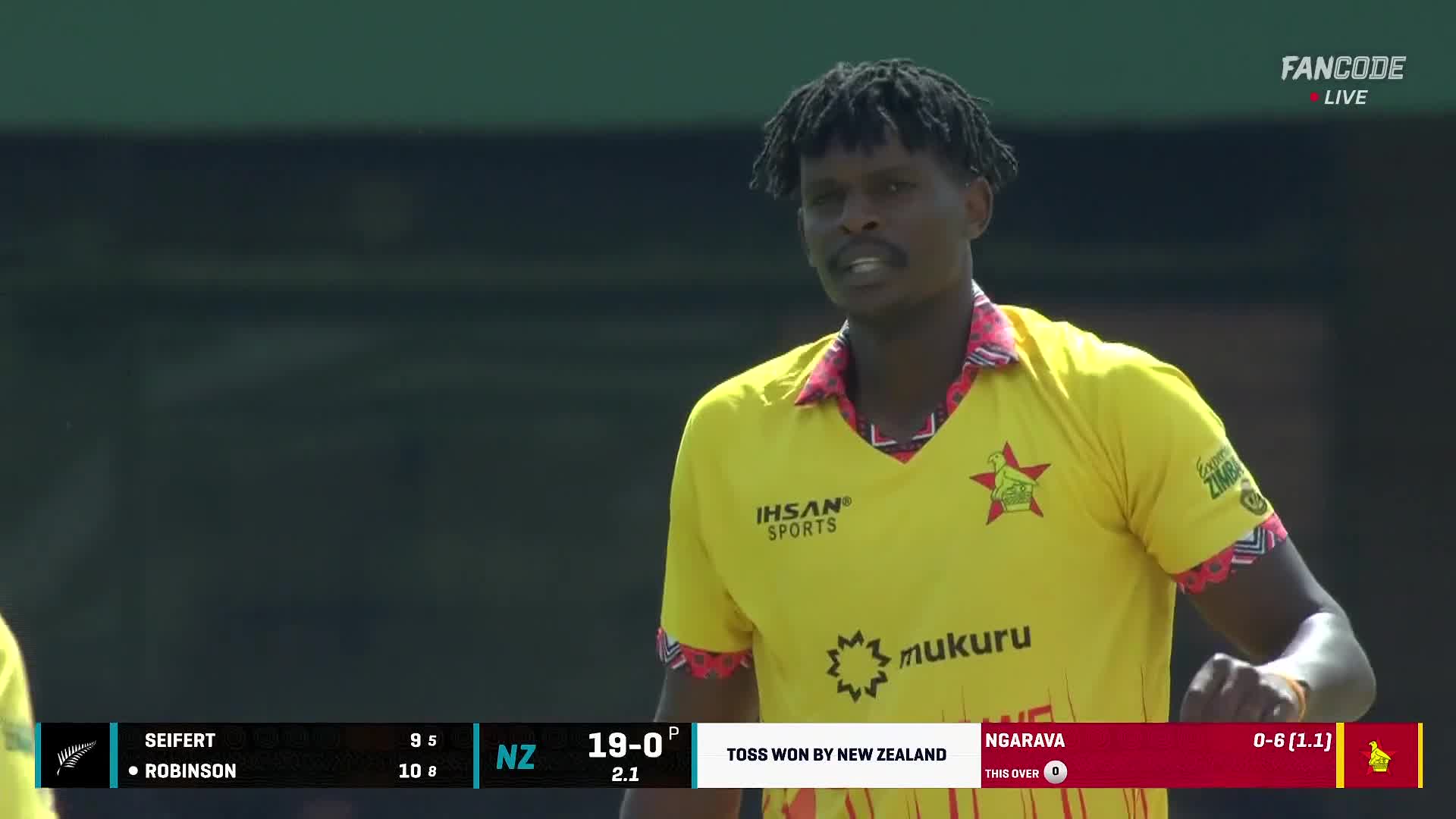 Wicket! Tashinga Musekiwa Takes A Catch, Tim Robinson Departs