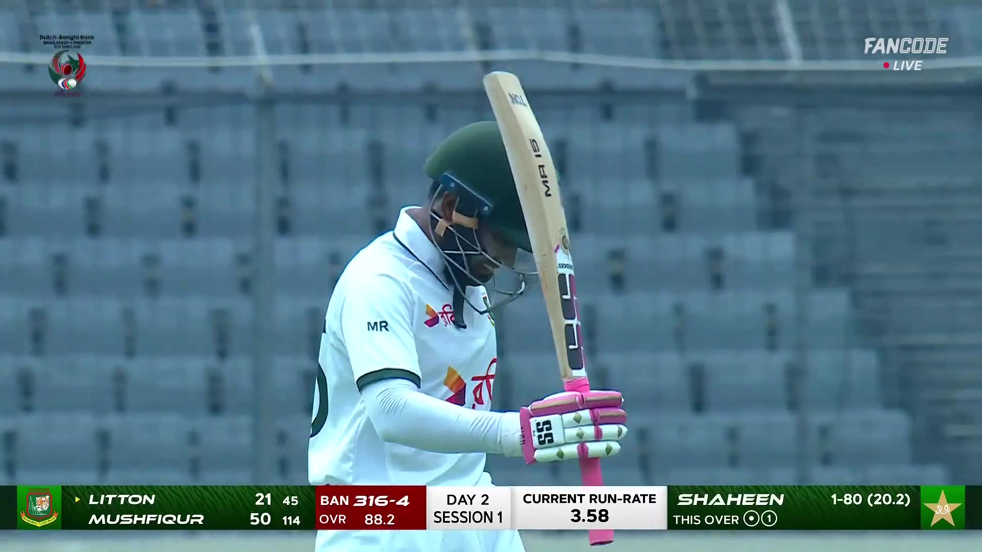 Fifty! Rahim Brings Up A Gritty Half Century