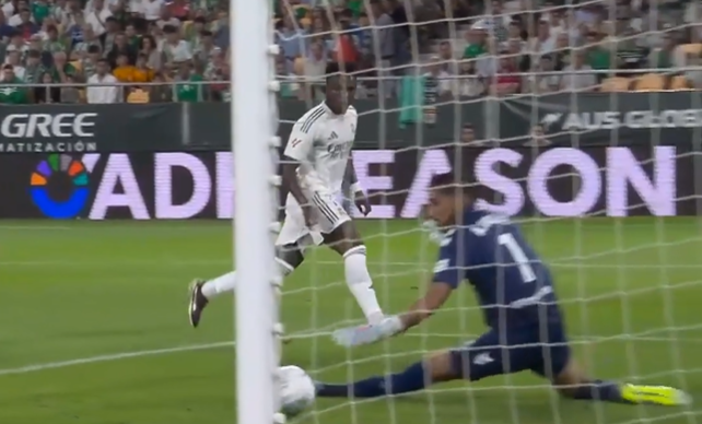 CALM & CLINICAL! Vinicius Jr guides it low into the corner