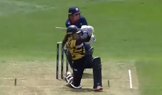 444! Pure class from Amelia Kerr