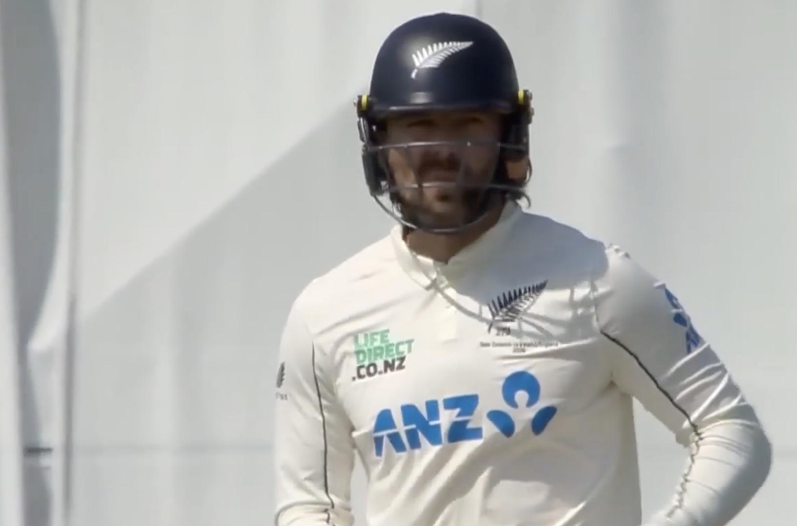 MAGNIFICENT! Blundell notches up his maiden 150 in Tests