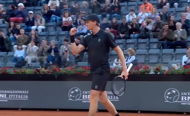 WOWZA! Rublev floors Sinner with a stunning pass in Rome