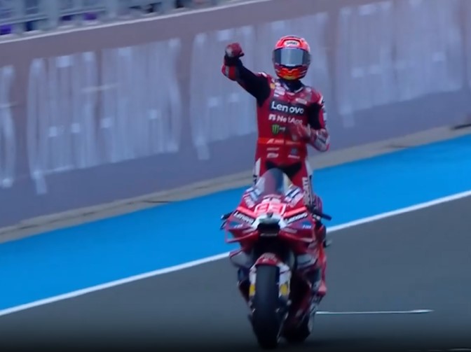 CHAMPION’S COMEBACK! Marquez’s back to back thrilling victory
